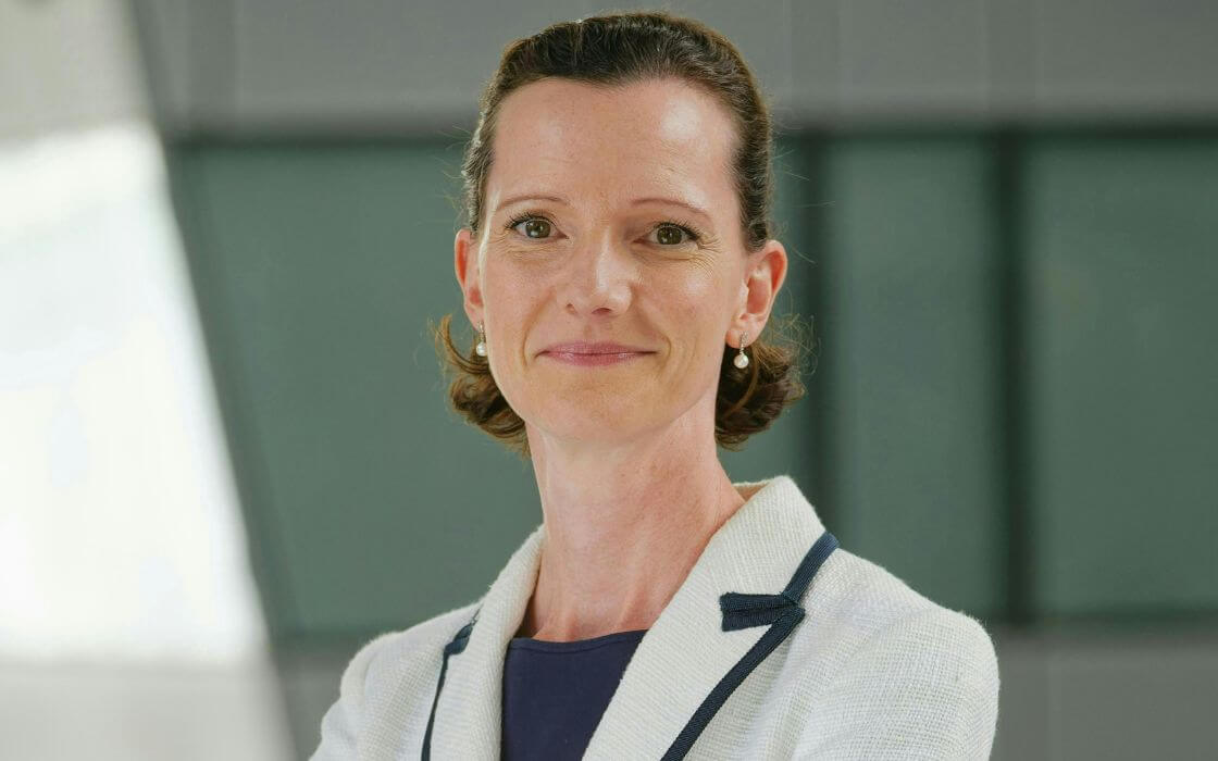 NATO:n pääsihteerin puheenkirjoittaja Retoriikan kesäkouluun ...